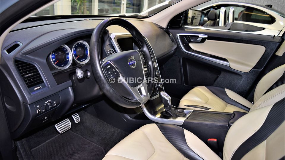 Used Volvo XC60 T60 R-Design AWD 2013 for sale in Dubai - 135872