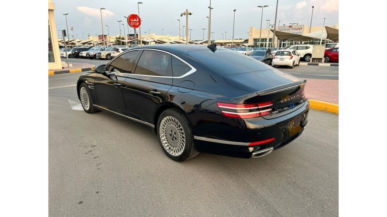 Used Genesis G80 Platinum 2021 for sale in Umm al-Quwain - 732389