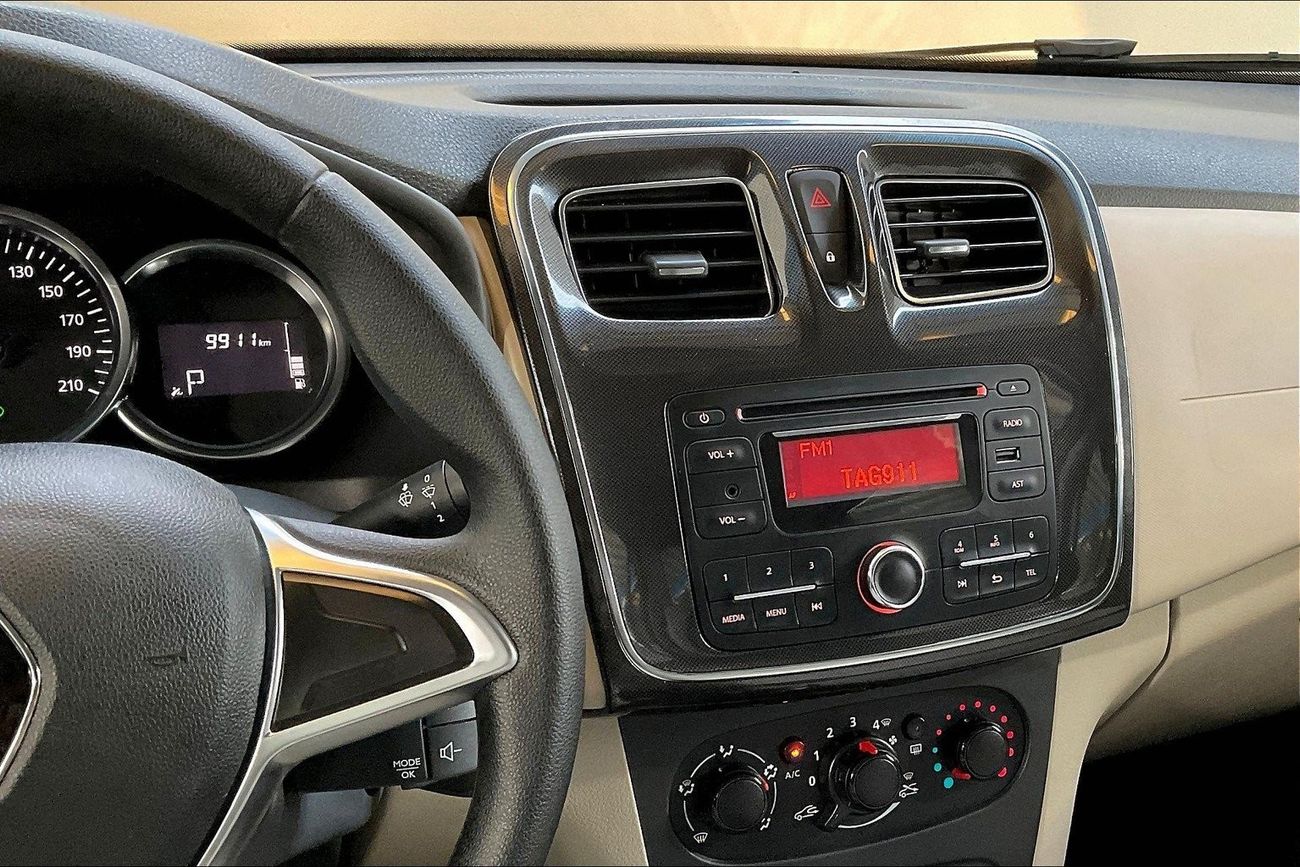 Used Renault Symbol PE 2020 for sale in Dubai - 559206