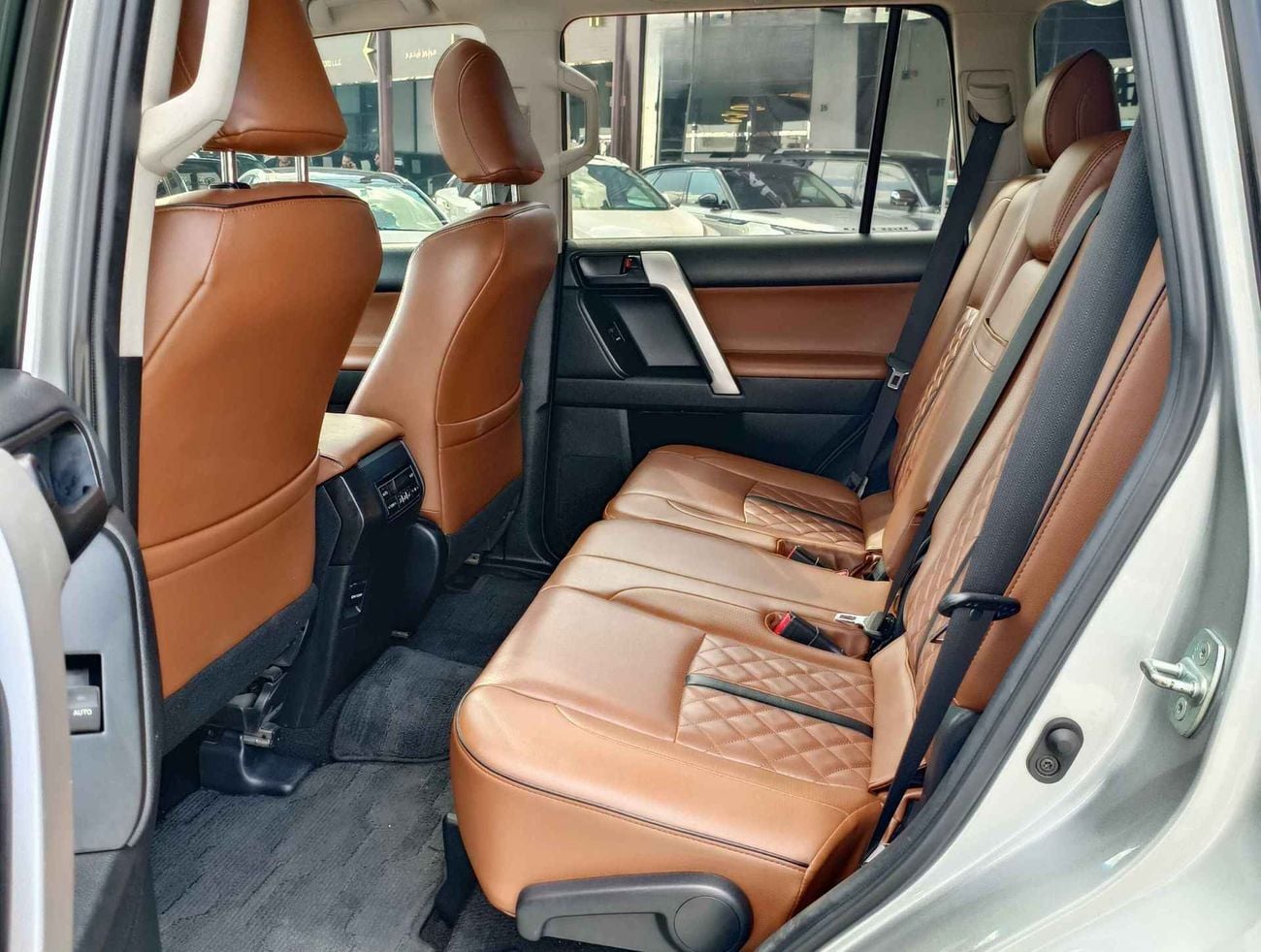 Used Toyota Prado VXR V4 FULL OPT // 1977 AED Monthly // TOP OPT (LOT ...