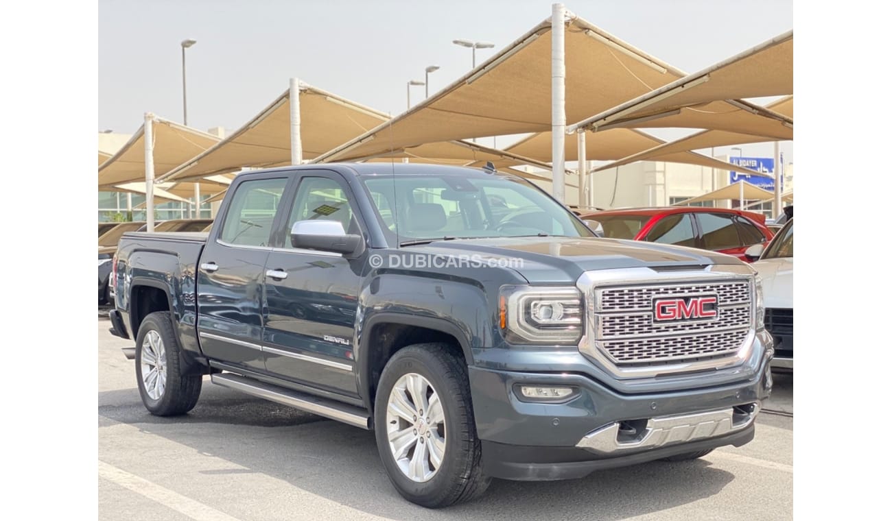 Used GMC Sierra 2500 Denali 2017 for sale in Dubai - 640216