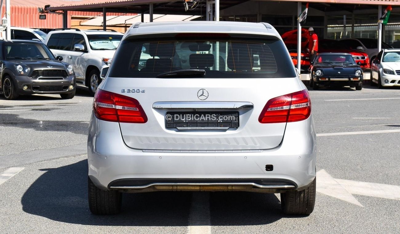 New Mercedes-Benz B 200 d 2018 for sale in Dubai - 494793