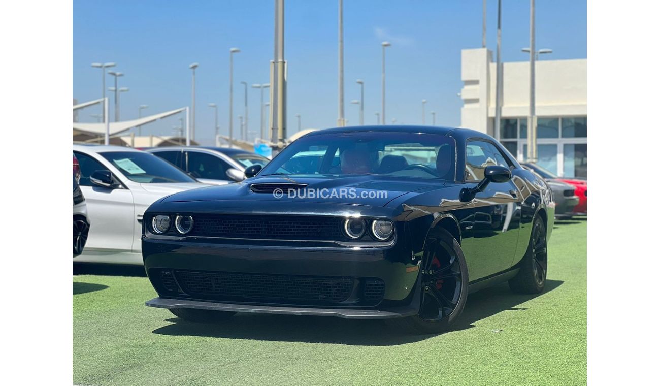 Used Dodge Challenger R/T Plus 2020 for sale in Dubai - 609862