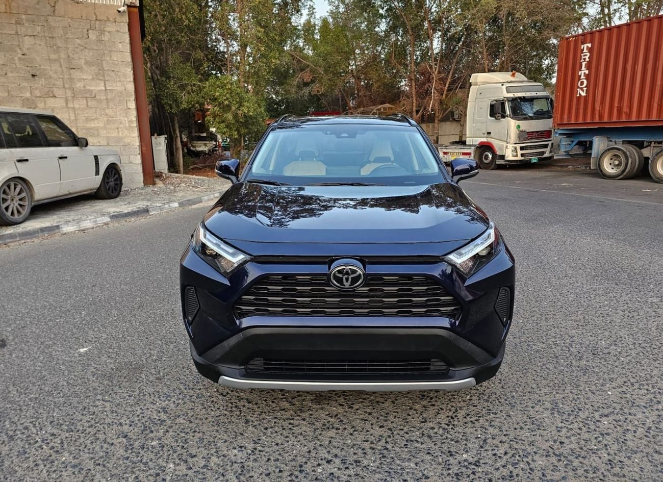 Used Toyota RAV4 XLE Perfect inside and out side 2022 for sale in Dubai ...