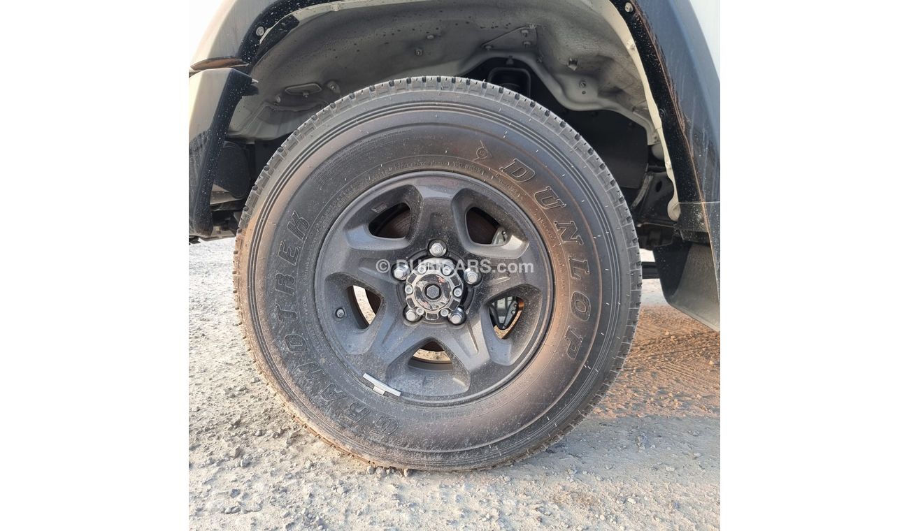 New Toyota Land Cruiser Pick Up TOYOTA LC 79 DC 4.5 V8 Anniversary ...