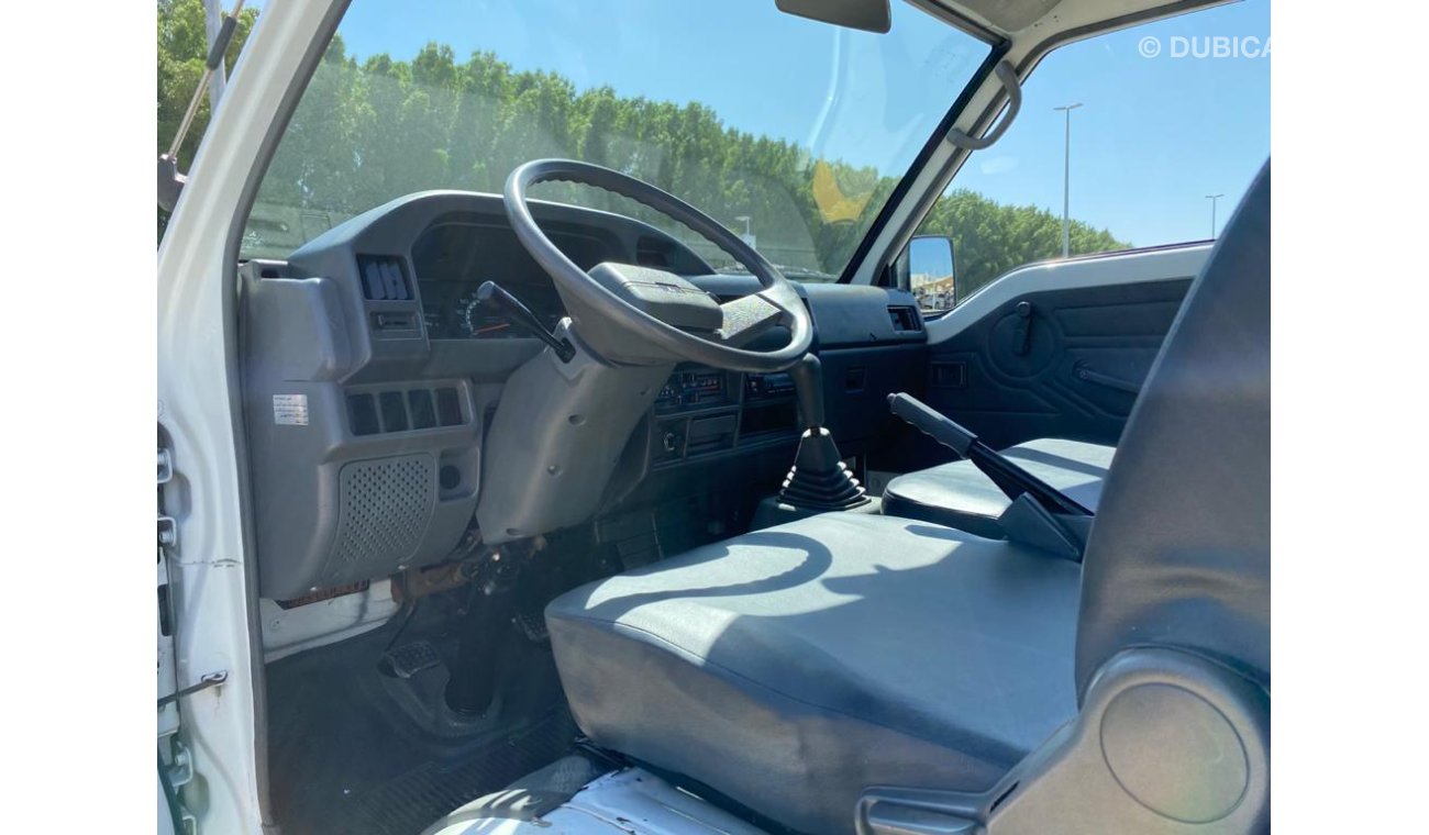 Used Mitsubishi L300 Panel Van/ 6 eats 2014 ref # 557 2014 for sale in ...