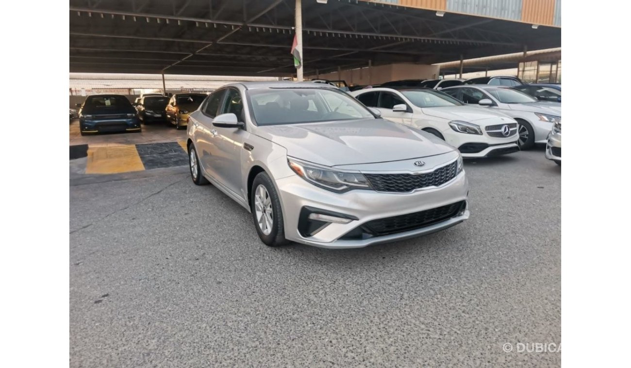 Used Kia Optima 2019 for sale in Dubai - 536448
