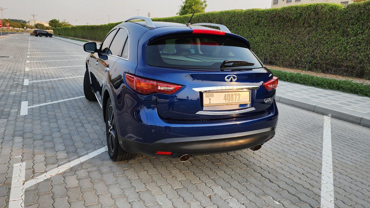 Used Infiniti QX70 2016 for sale in Dubai - 651526