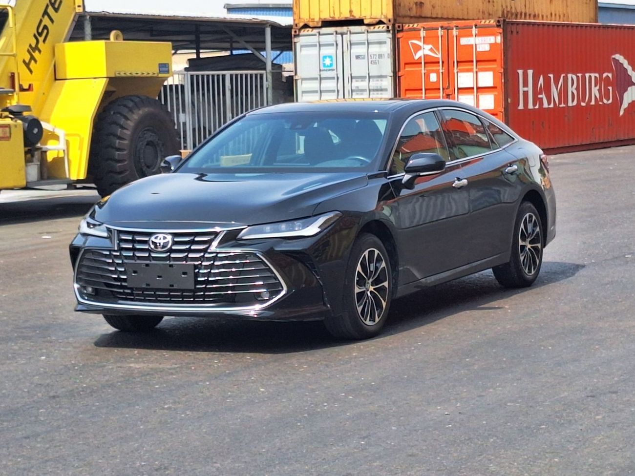 New TOYOTA AVALON 2.0L FWD 5-SEATER 4 DOOR 2023 for sale in Dubai - 873252