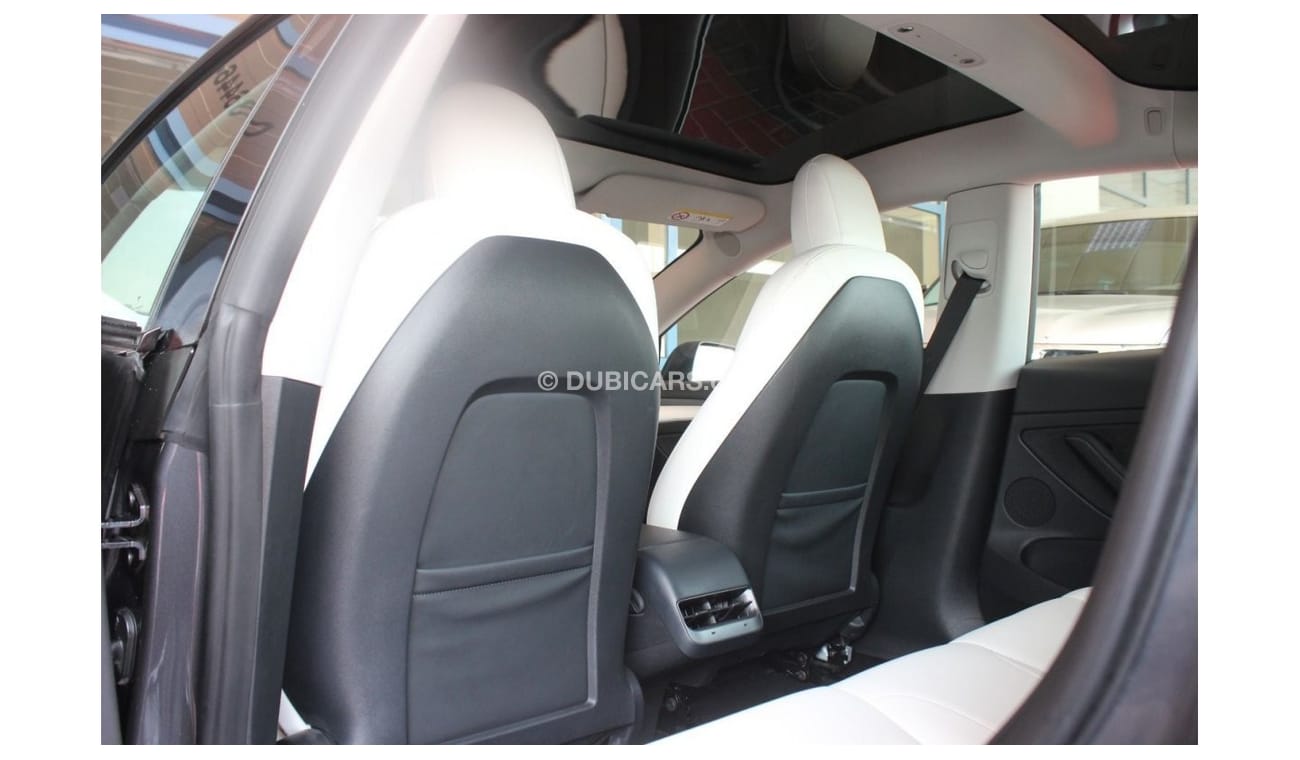 Used Tesla Model 3 Long Range 2021 for sale in Dubai - 675712