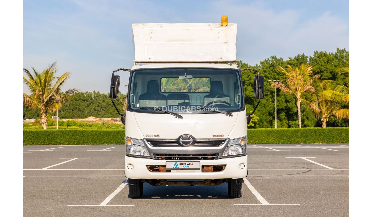 Used Hino 300 916 - 2015 Chassis Truck - 4.0L - Diesel M/T RWD - GCC ...