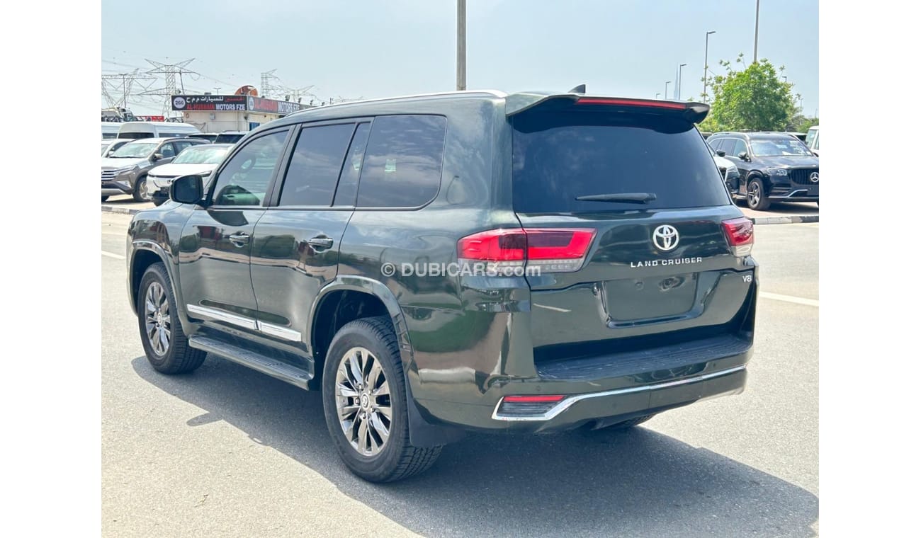Used Toyota Land Cruiser 2020 for sale in Dubai - 756835