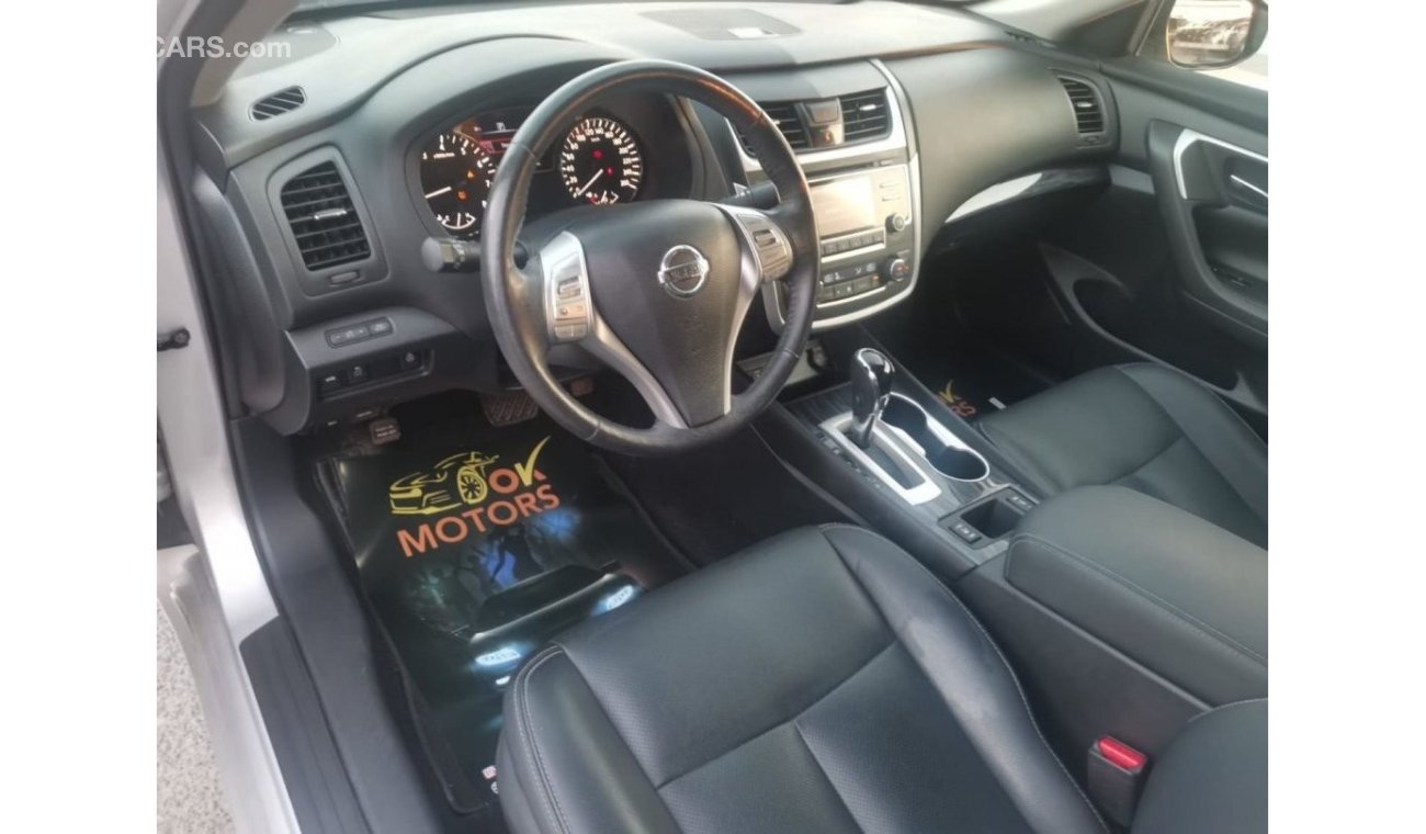 Used Nissan Altima SL 2017 for sale in Dubai - 551346