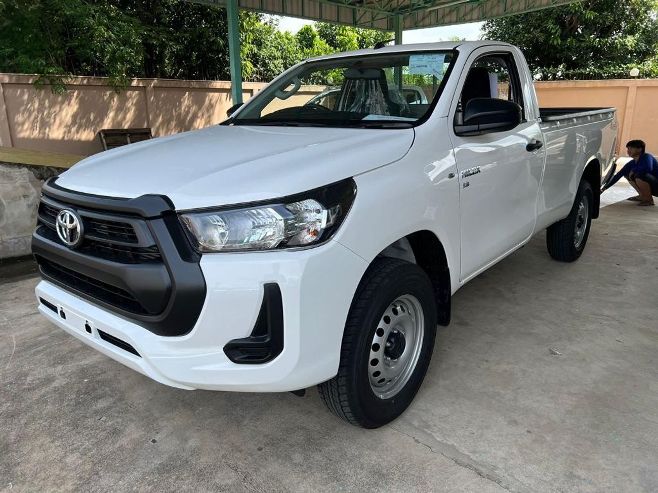 New Toyota Hilux RHD 2.8 DIESEL 4X4 AUTO 2023 for sale in Dubai - 772904
