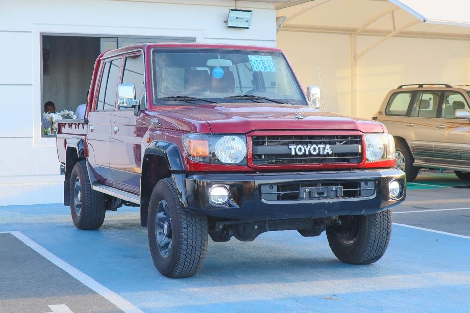 Used Toyota Land Cruiser Pick Up Toyota Land Cruiser Pick-Up 4.0L ...