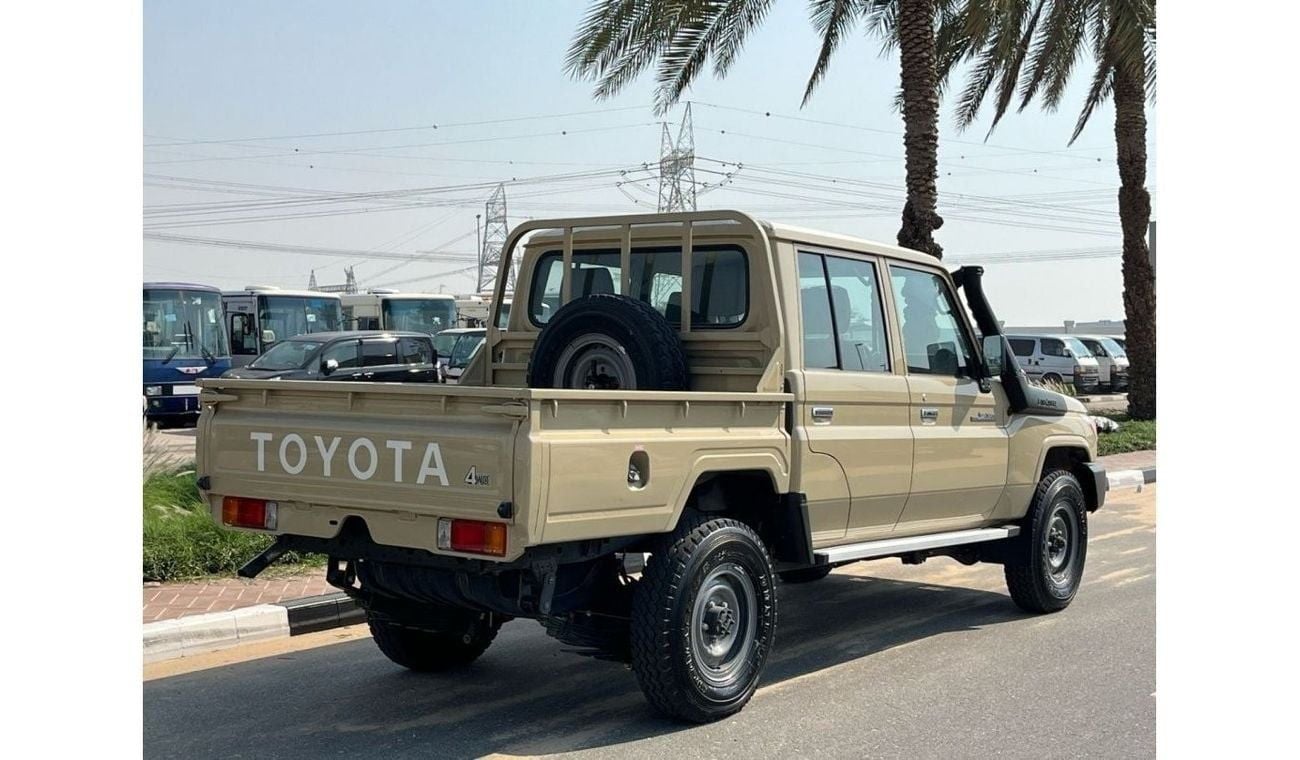 New Toyota Land Cruiser Pick Up LC79 DC 4.2L DSL 2022 for sale in Dubai - 733664