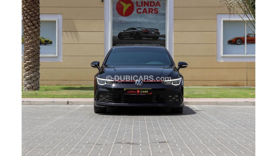 Used Volkswagen Golf A8 2022 for sale in Dubai - 657514