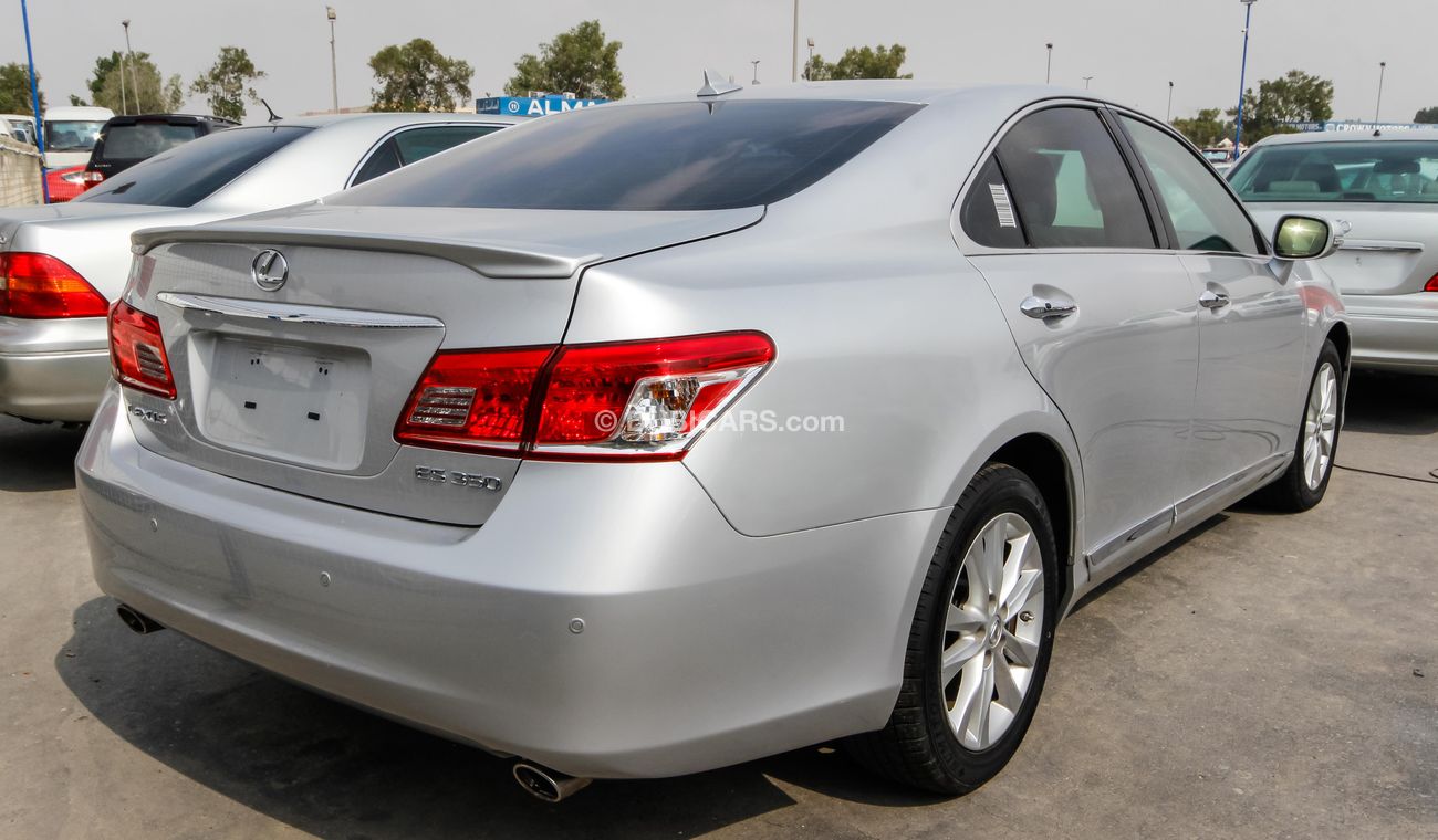 Used Lexus ES350 2011 for sale in Dubai - 89477