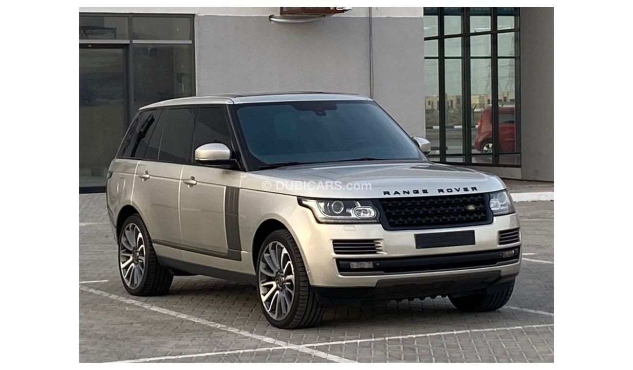 Used Land Rover Range Rover Vogue 2013 for sale in Dubai - 546670