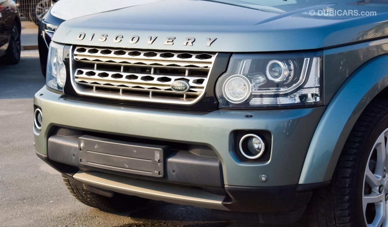 Used Land Rover Discovery 3.0 SD V6 2016 for sale in Dubai - 551673