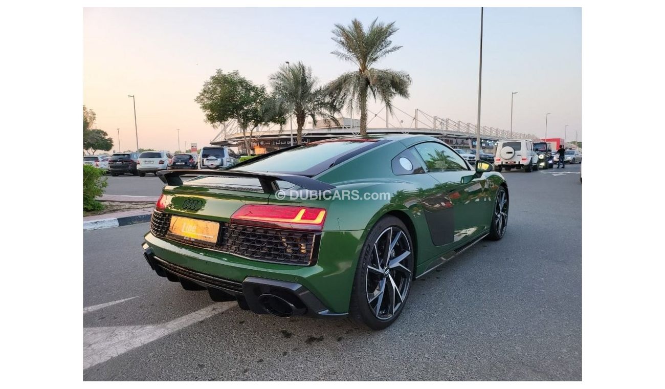 Used Audi R8 Std 2020 for sale in Dubai - 591387