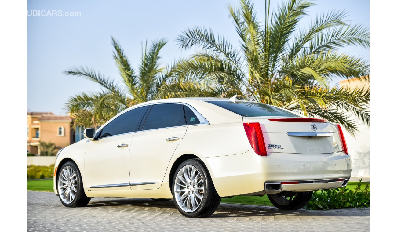 Used Cadillac XTS 4 2013 for sale in Dubai - 164726