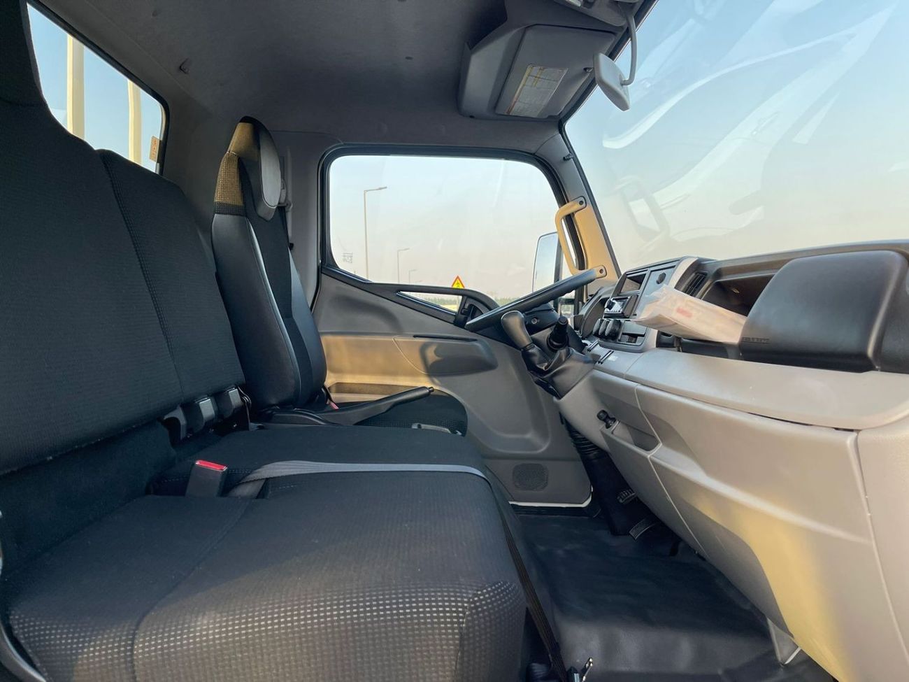 Used Mitsubishi Fuso Canter 2023 I 14 FT I Ref#354 2023 for sale in ...