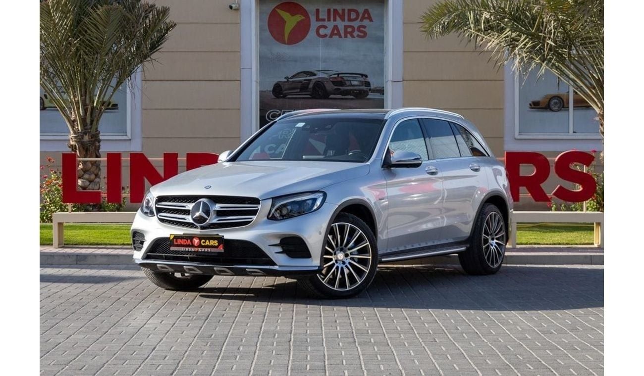 Used Mercedes-Benz GLC 350 GLC350e 2017 for sale in Dubai - 820012