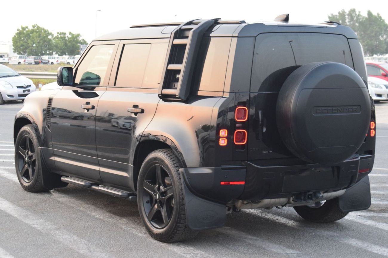 Used 2020 LAND ROVER DEFENDER 2020 for sale in Dubai - 899495