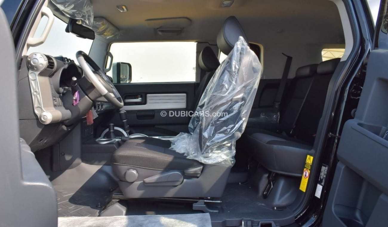 New TOYOTA FJ CRUISER 4.0L V6 2023 2023 for sale in Dubai - 602205