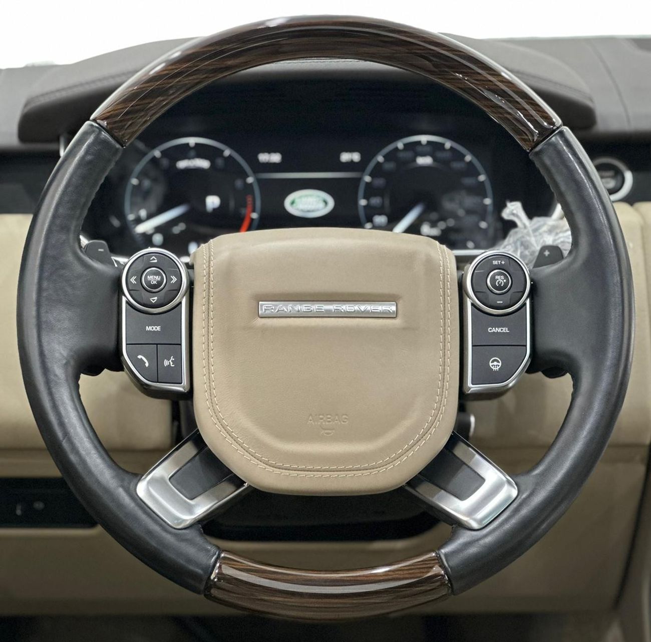Used Land Rover Range Rover 2016 Range Rover Vogue V8, Full Service ...