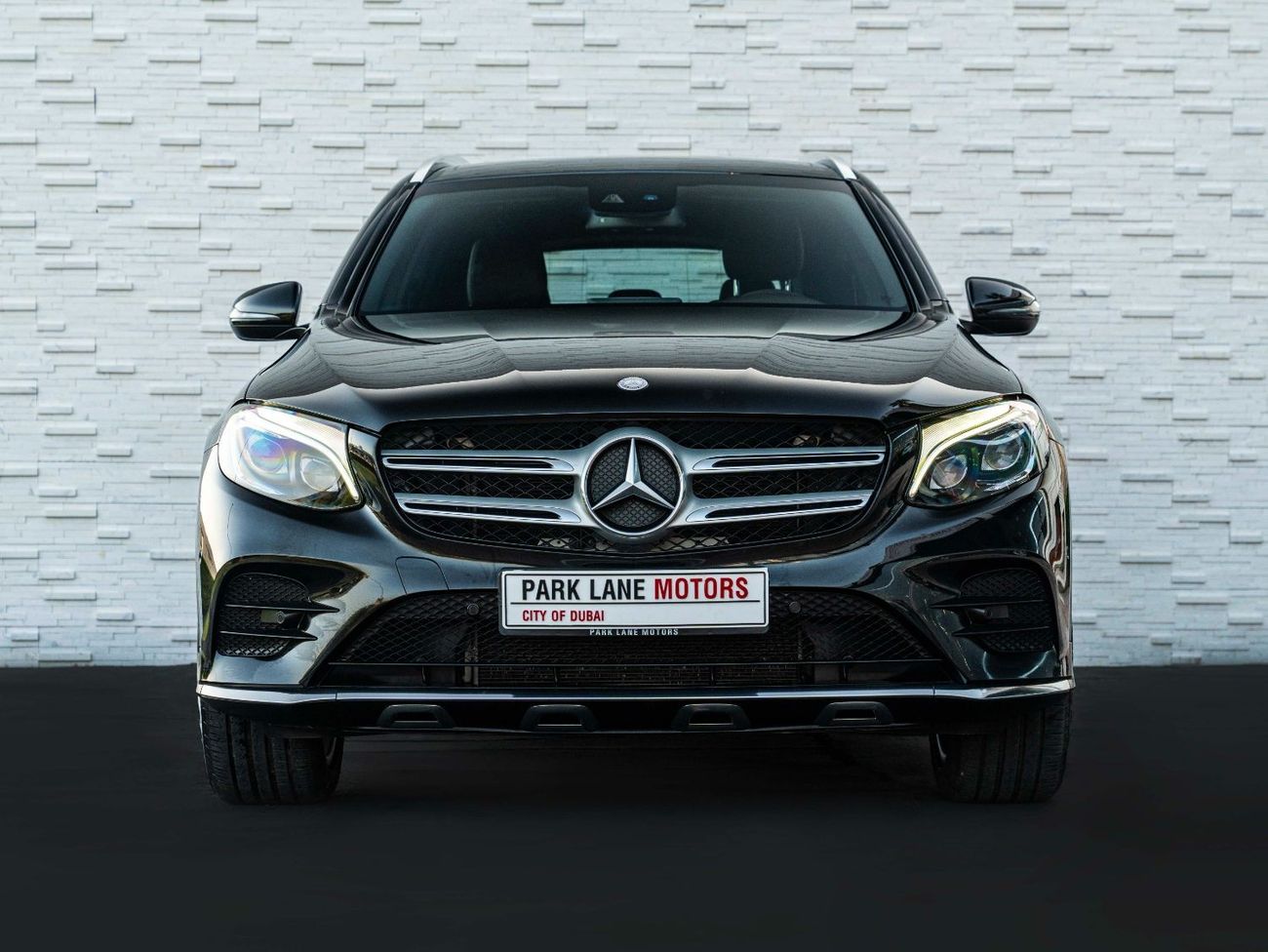 Used Mercedes-Benz GLC 300 AED 2,679 PM • GLC 300 4MATIC • 2.0L INLINE ...