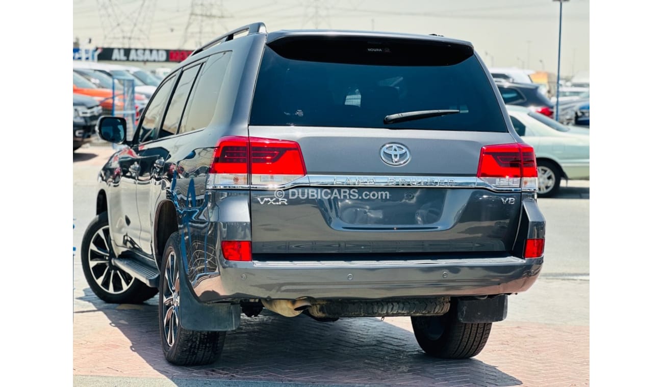 Used Toyota Land Cruiser Right Hand Drive 2017 for sale in Dubai - 551587