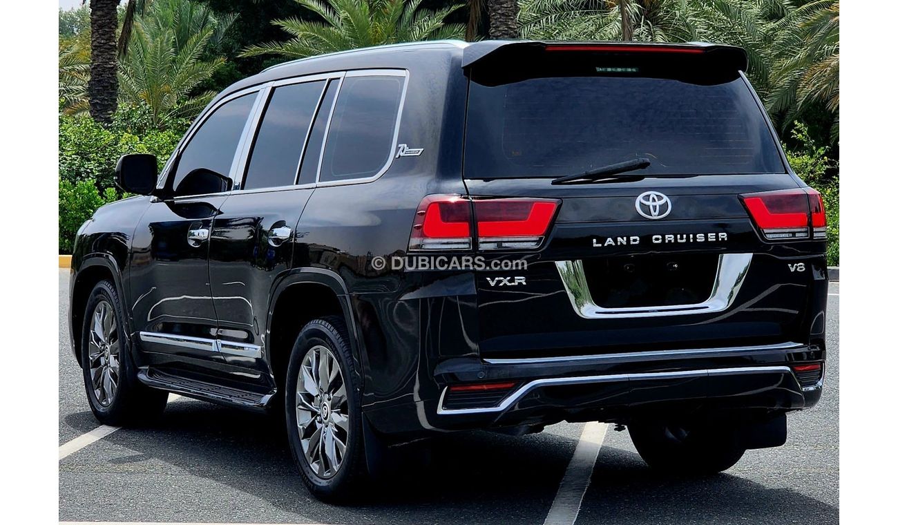 Used Toyota Land Cruiser facelifted 2008 for sale in Sharjah - 608690
