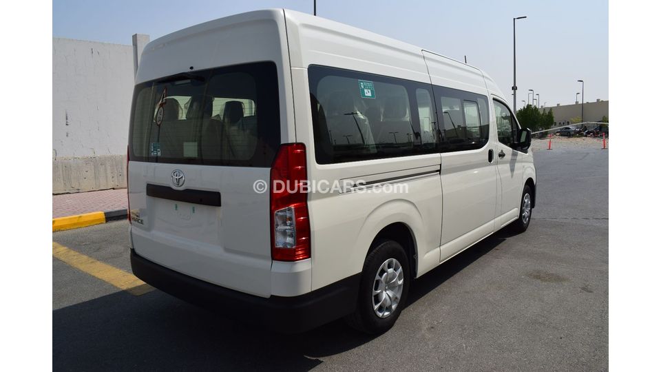 Used Toyota Hiace Highroof Bus 3.5L A/T, Model:2023. Only done 12000 km ...