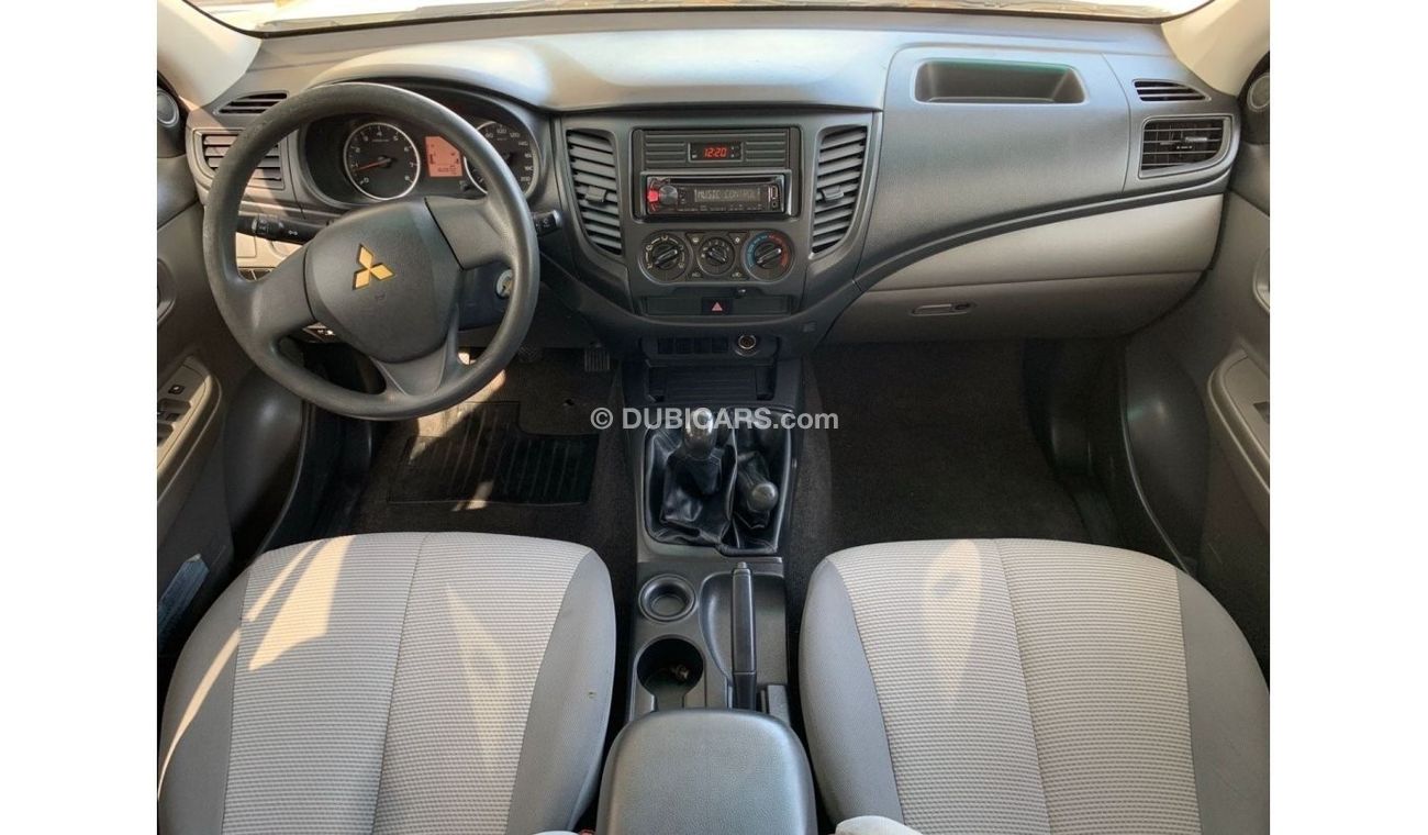 Used Mitsubishi L200 2016 4x4 Ref#633 2016 for sale in Sharjah - 561597