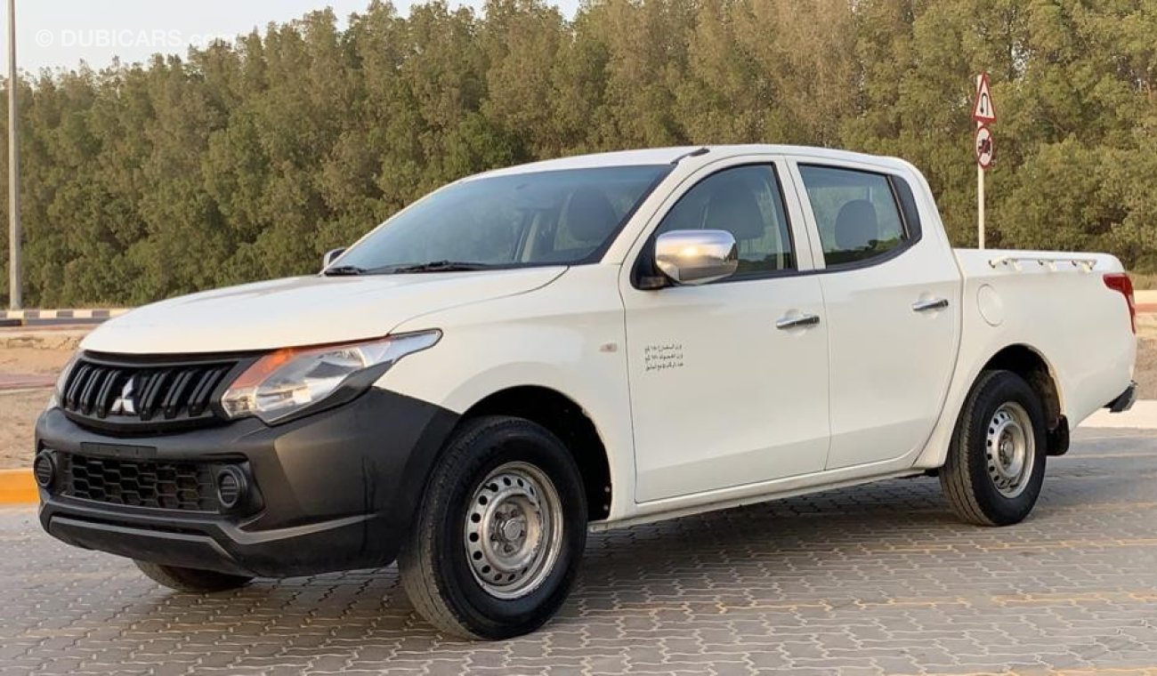 Used Mitsubishi L200 2016 4x2 Ref# 403 2016 for sale in Sharjah - 441376