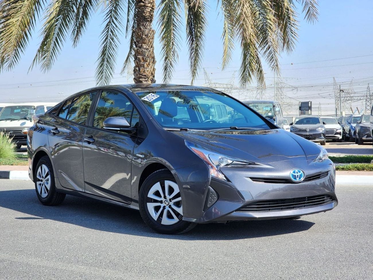 Used Toyota prius 2016 for sale in Dubai - 732750