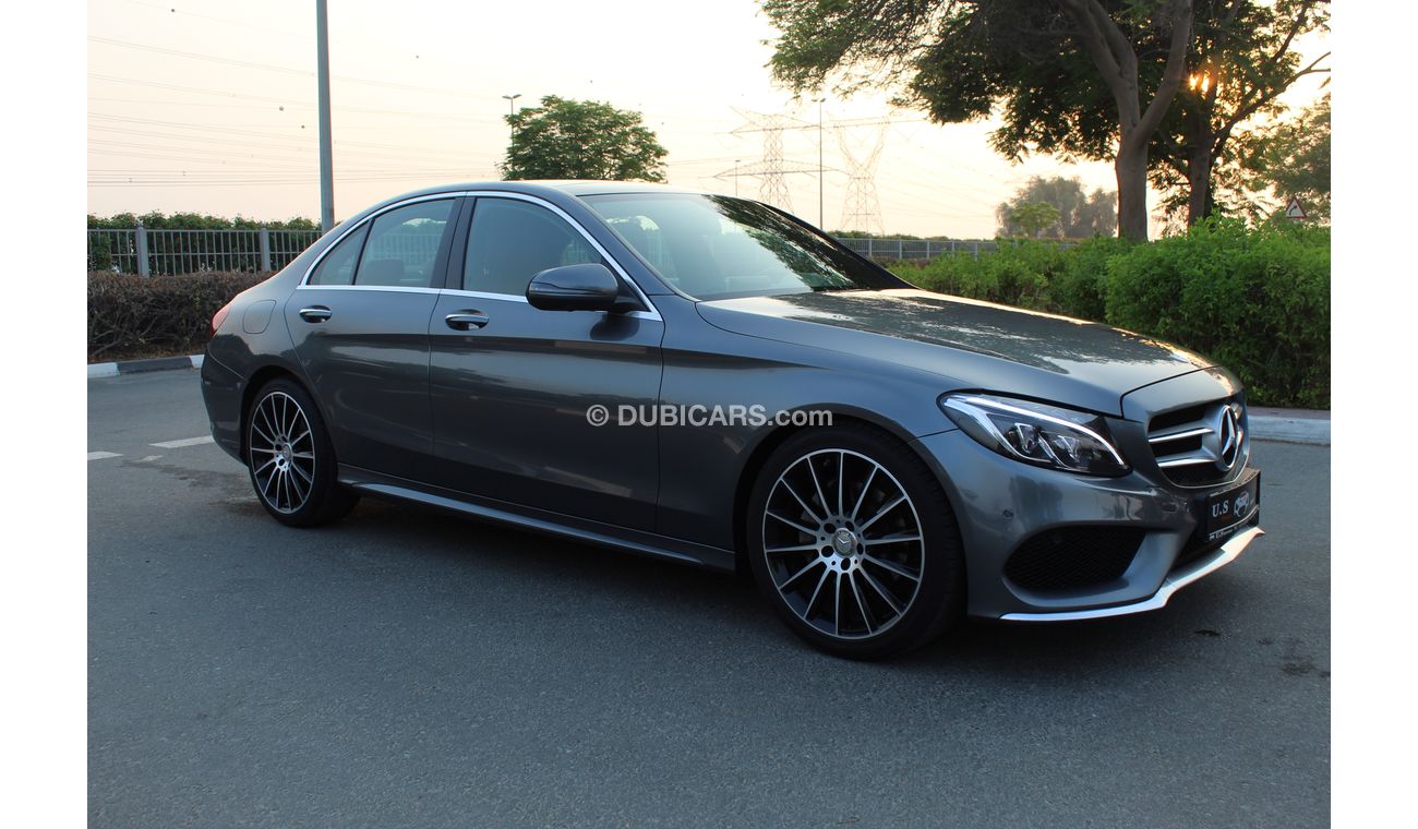 مستعملة مرسيدس بنز C200 AMG KIT GCC SPECS 2017 للبيع في دبي - 266214