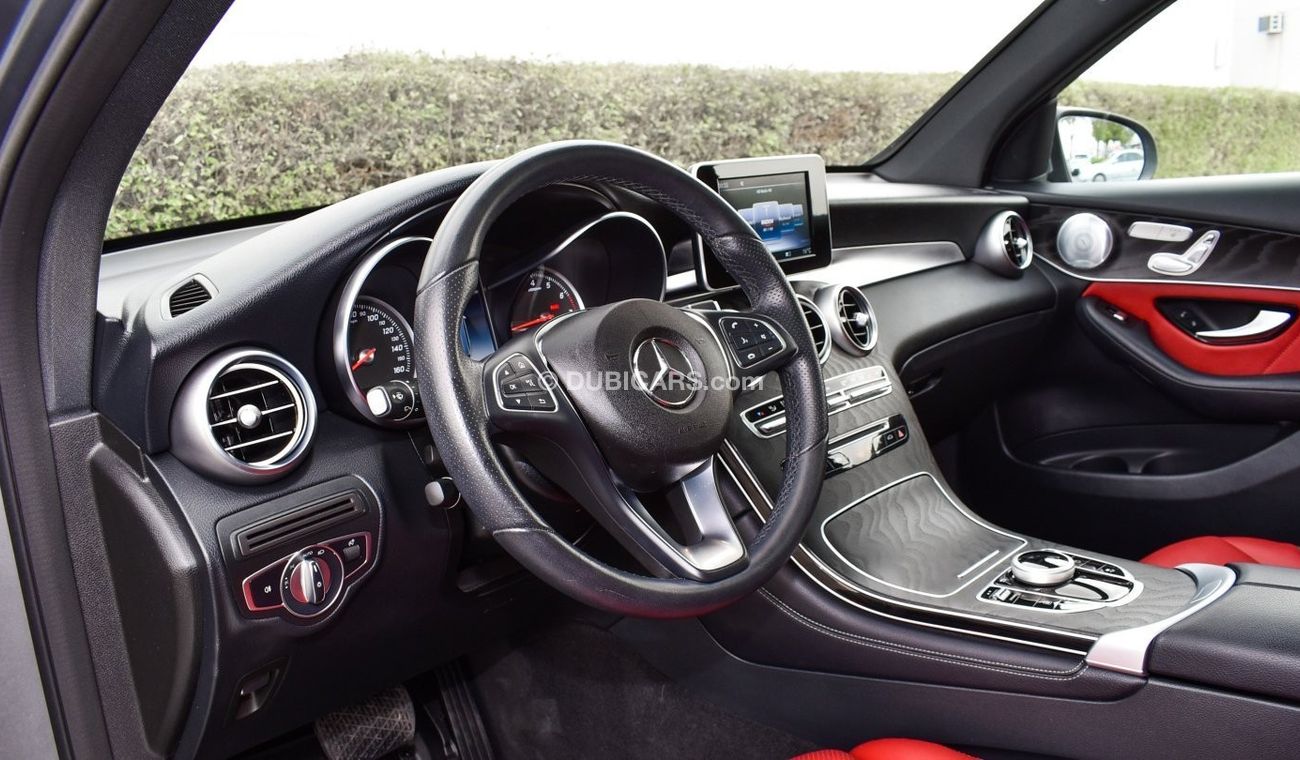 Used Mercedes-Benz GLC 300 2018 for sale in Dubai - 607502