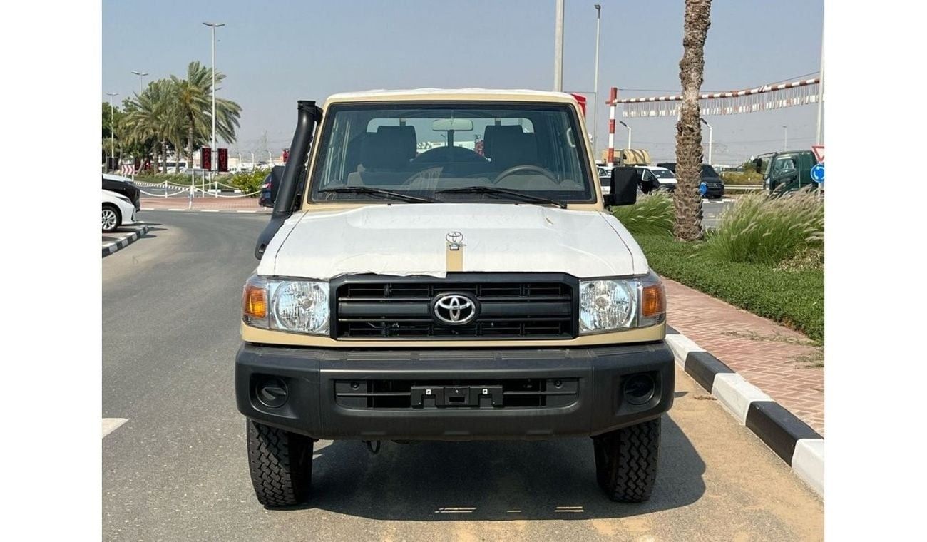 New Toyota Land Cruiser Pick Up LC79 DC 4.2L DSL 2022 for sale in Dubai - 733664