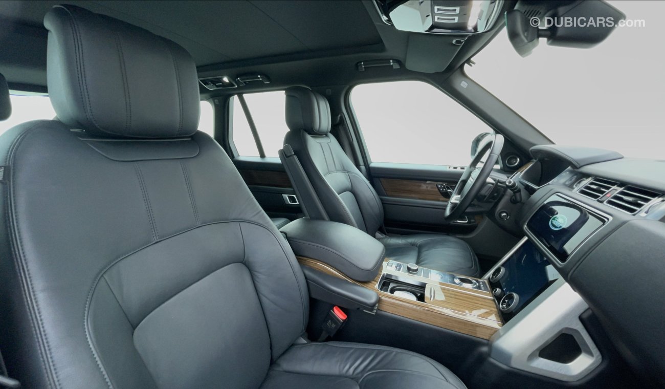 Used Land Rover Range Rover VOUGE 3000 2018 for sale in Dubai - 472749
