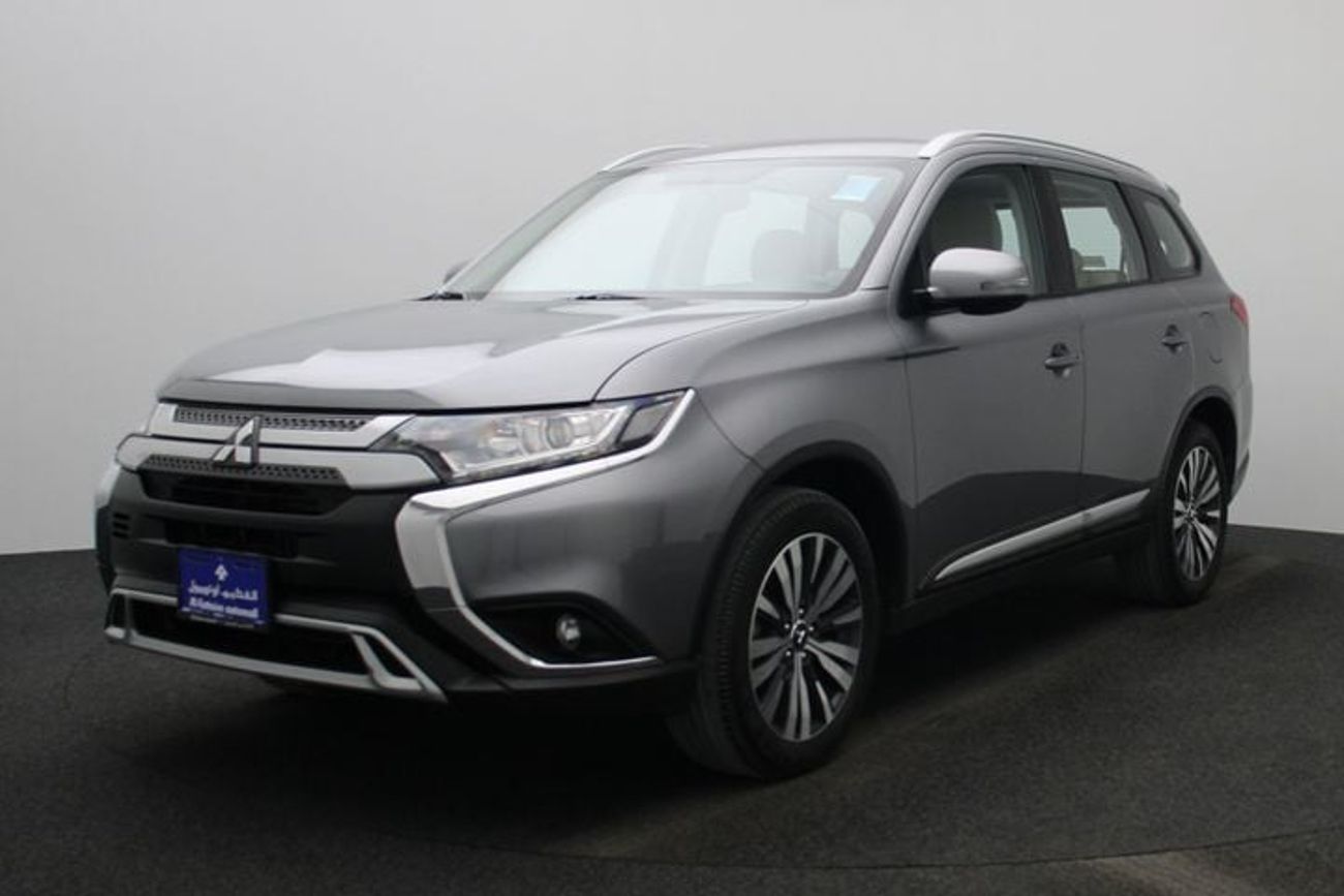 Used Mitsubishi Outlander GLX Classic 2.4 2023 for sale in Dubai - 854125
