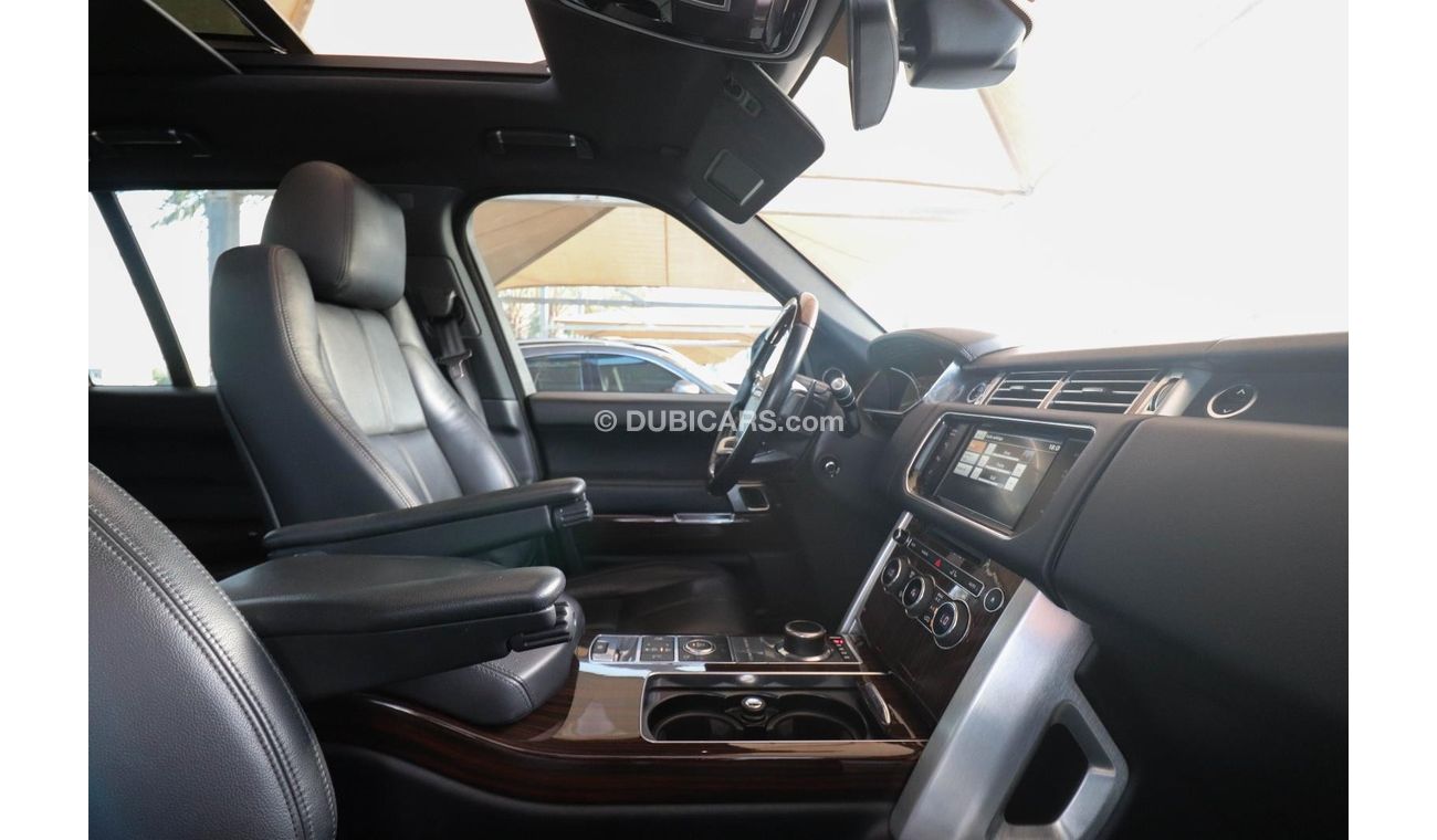 Used Land Rover Range Rover L405 2015 for sale in Dubai - 621229