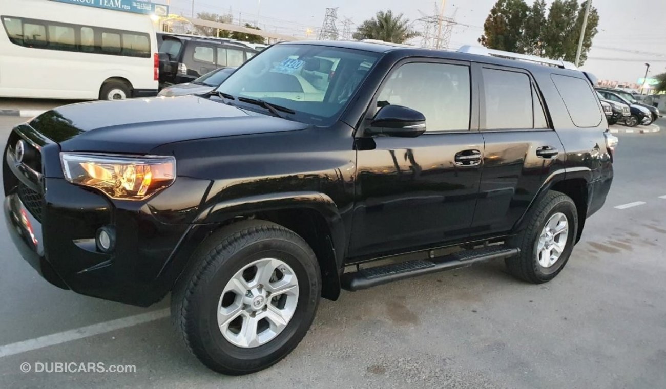 Used Toyota 4Runner Sr5 Premium 2017 for sale in Dubai - 405867