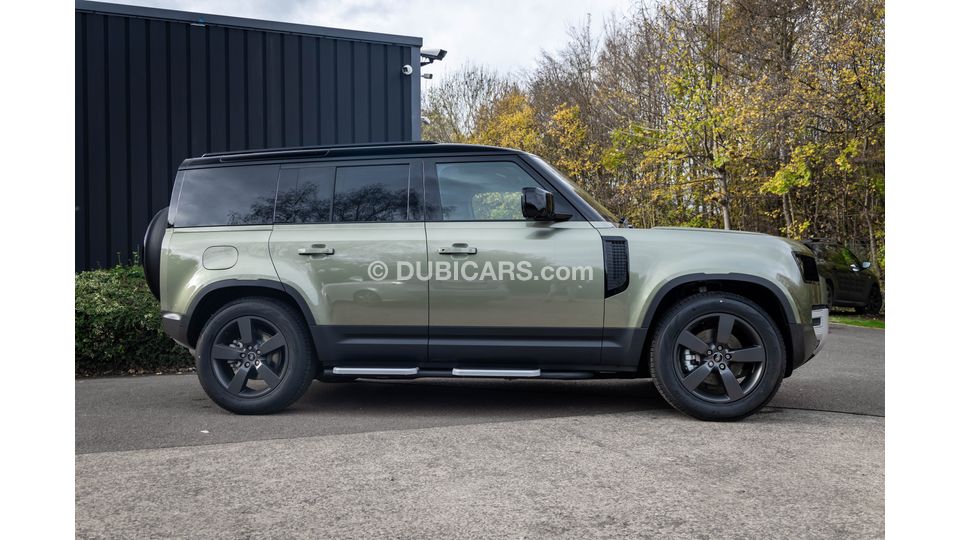 Used Land Rover Defender 110 Commercial RHD 2022 for sale in Dubai - 560179