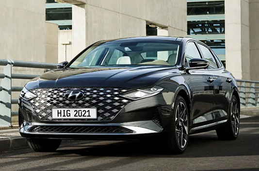 Hyundai Azera Price in UAE, Images, Specs & Features