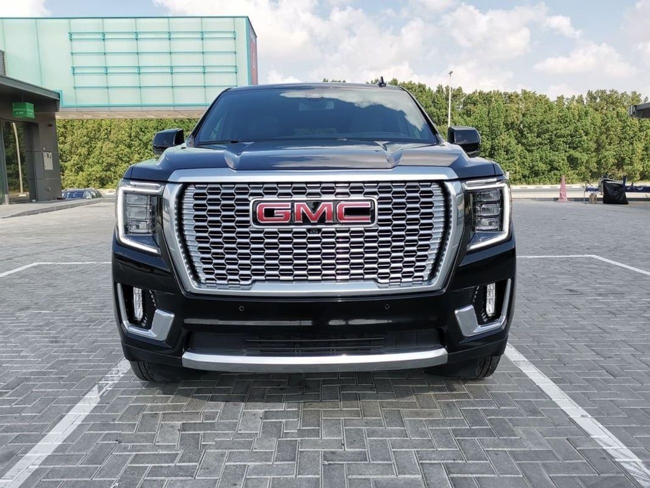 Used GMC Yukon GMC Denali - 2022 - Black 2022 for sale in Sharjah - 709718