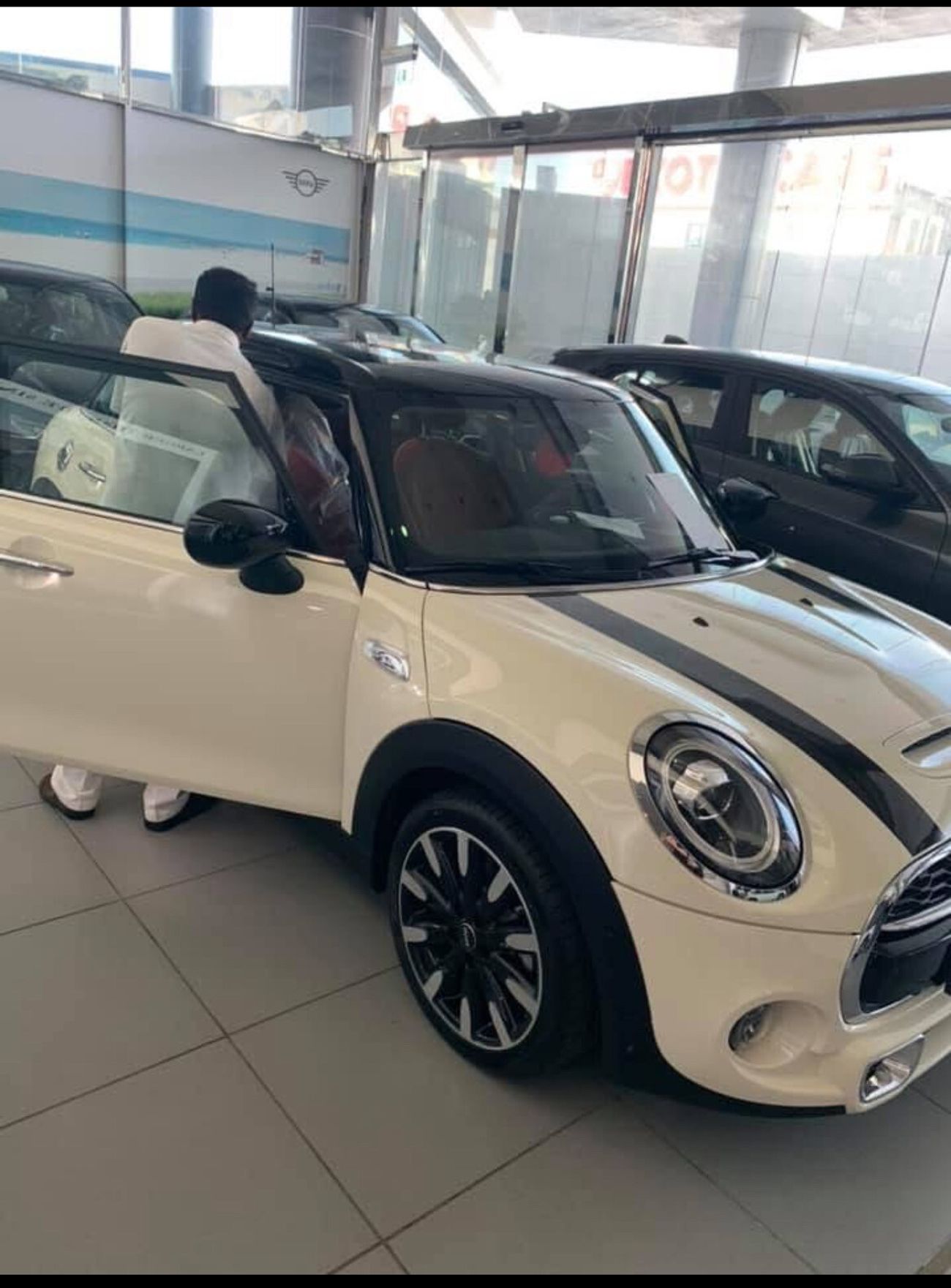 Used Mini Cooper S Vanilla 2020 for sale in Dubai - 824196