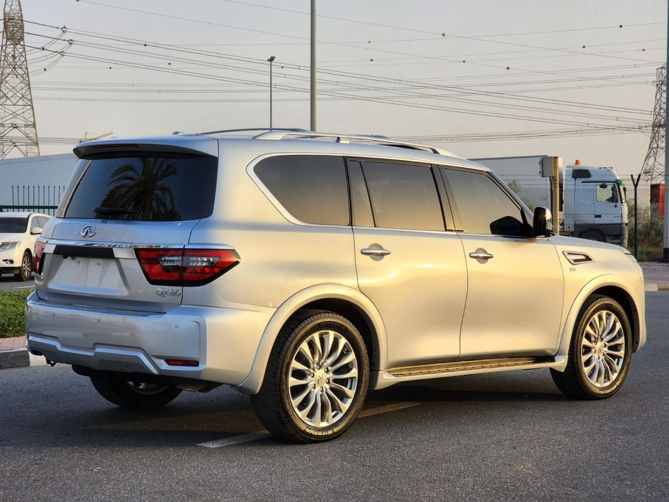 Used INFINITI QX80 2016 for sale in Dubai - 756328